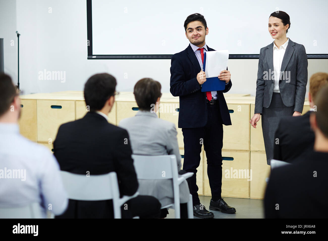 Woman speaker business conference presentation hi-res stock photography ...