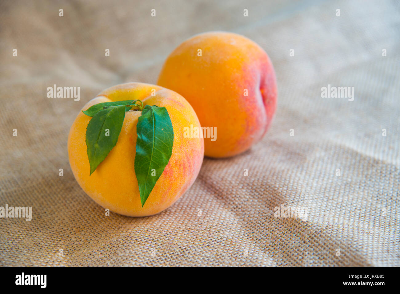 Fruta saludable vitaminas fruta hi-res stock photography and images - Alamy
