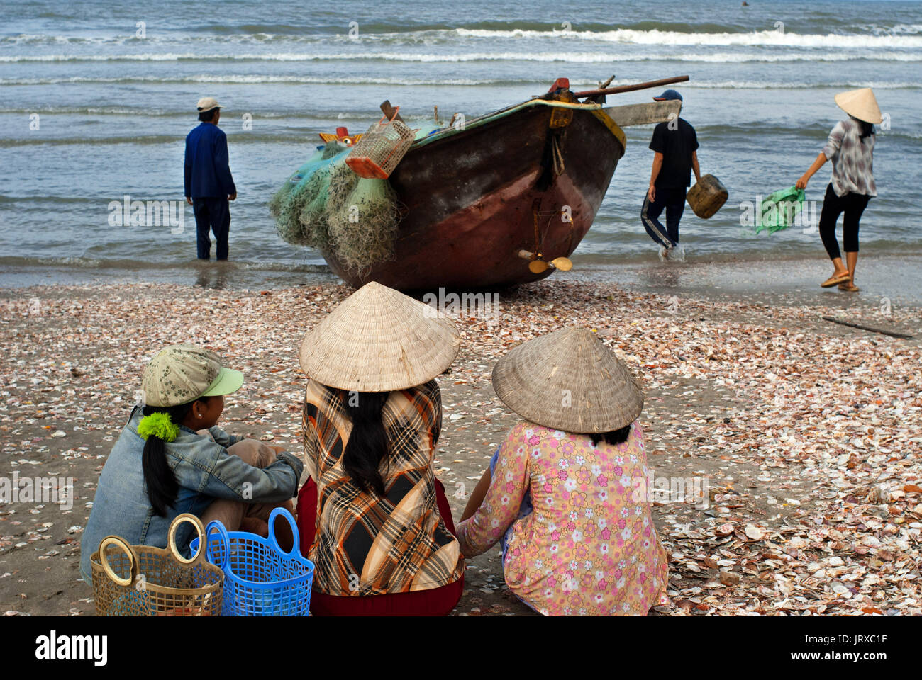 Vietnam, Mui Ne, Mui Ne Beach, Fishing Catch. fishing village, Bình ...