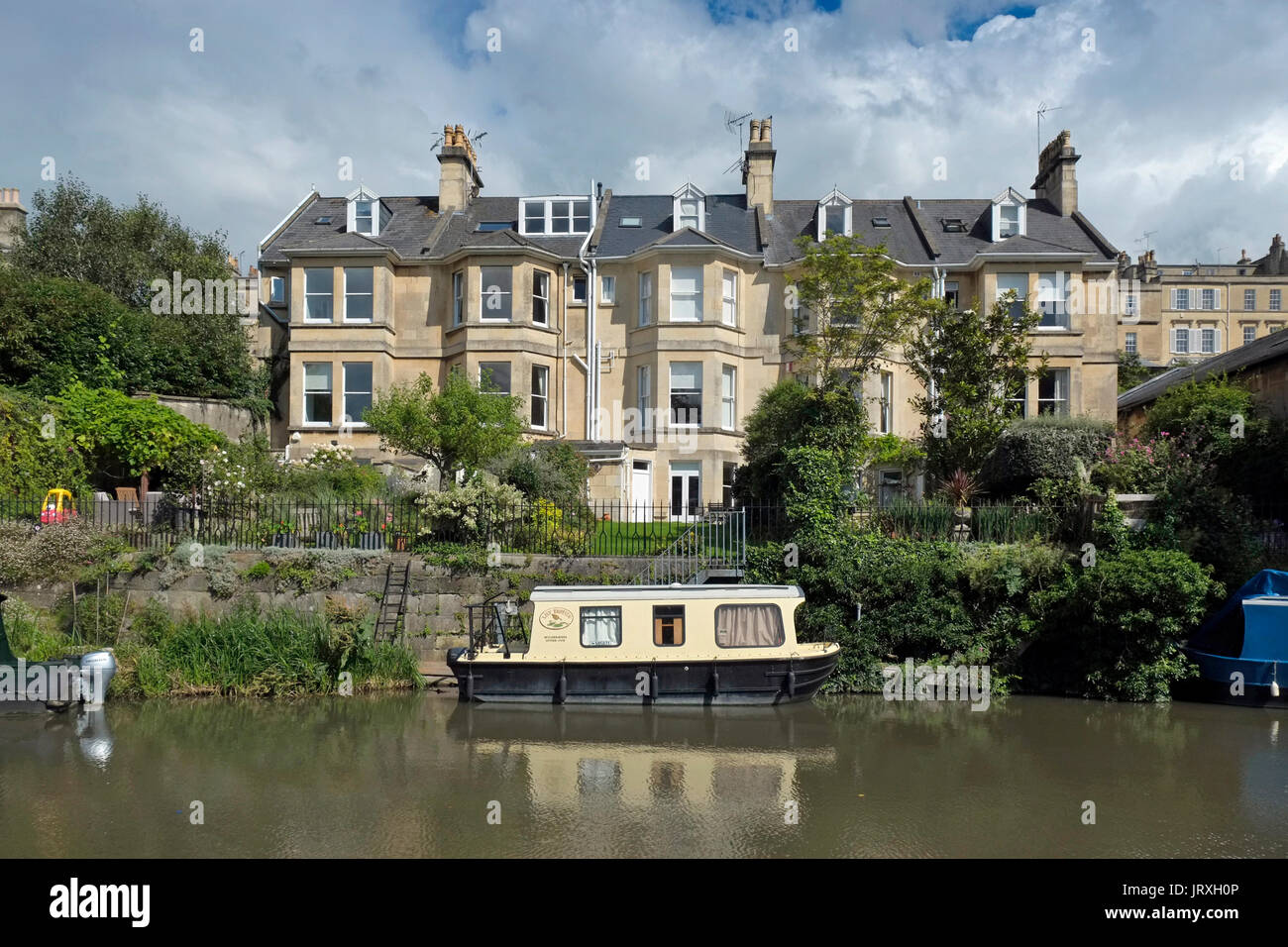 Houses in Widcombe, Bath, UK that have moorings on the Kennet & Avon ...