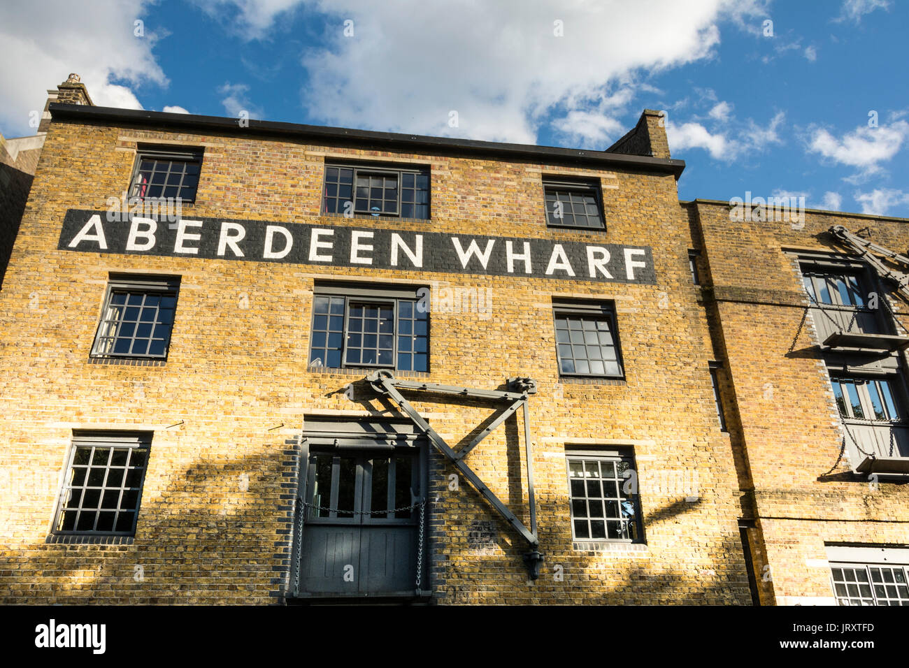 Converted flats high street hi-res stock photography and images - Alamy