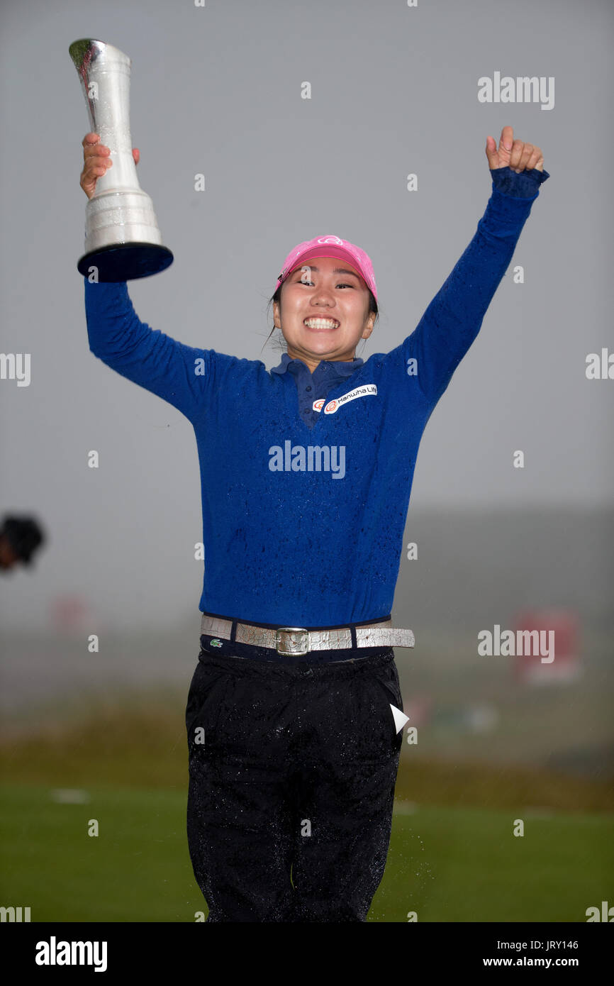 Smith british open trophy hi-res stock photography and images - Alamy
