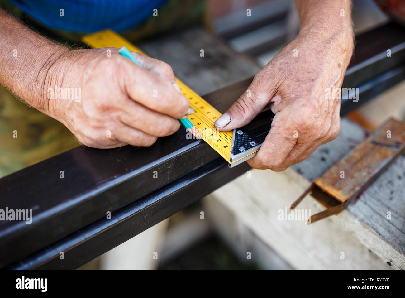 Measuring technology hi-res stock photography and images - Alamy