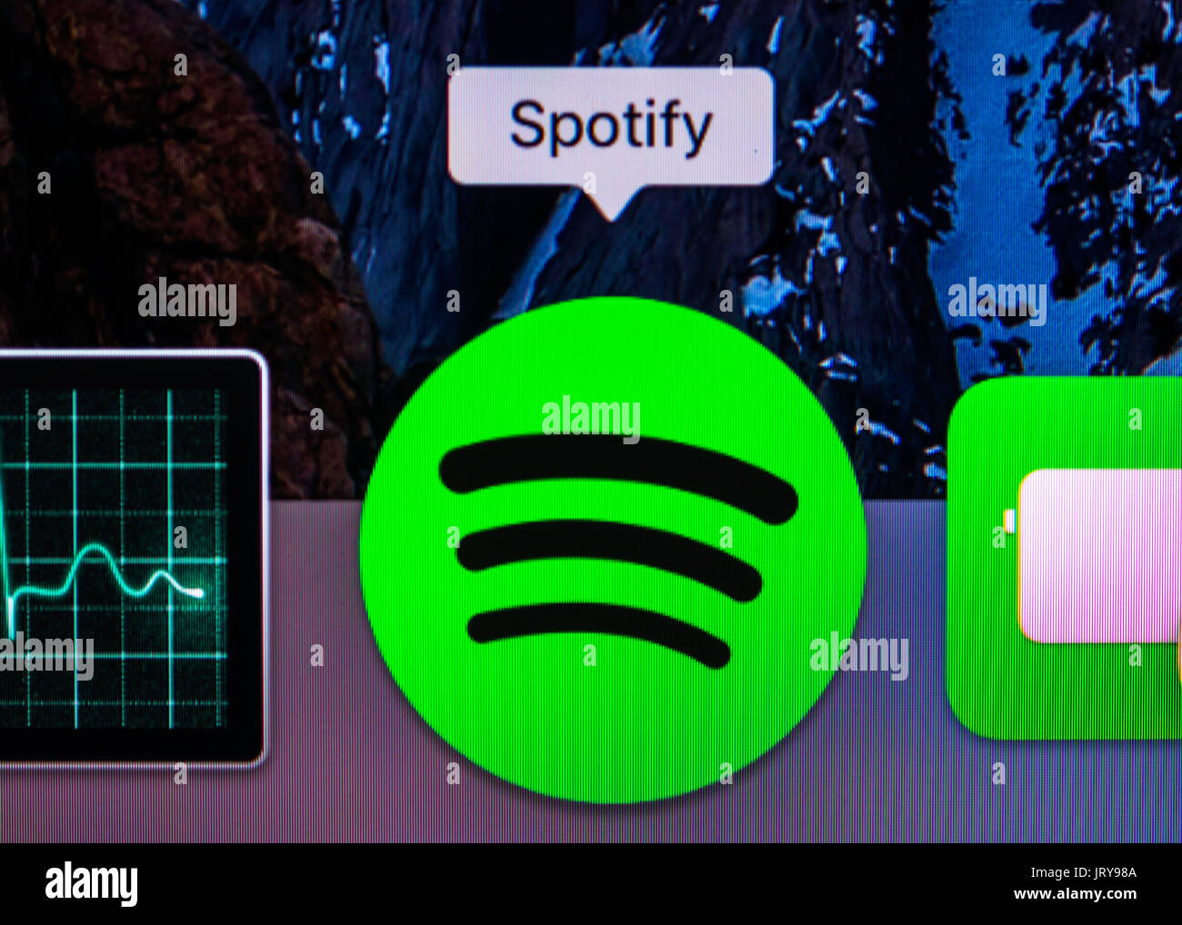 Icon, logo, instant messaging service, music streaming service, music ...