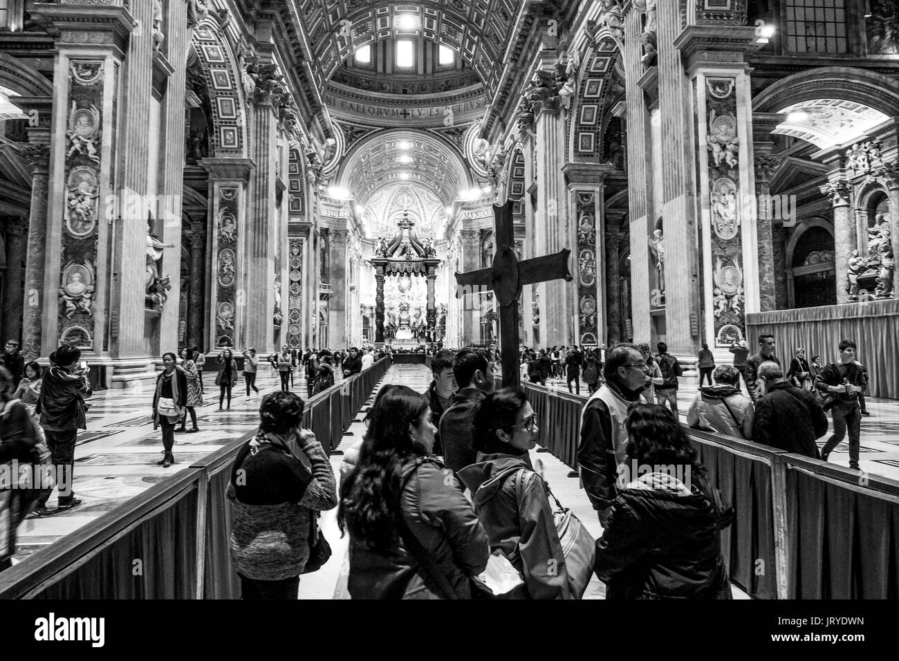 Group of pilgrims in St Peters Basilica Vatican City in Rome - ROME ...