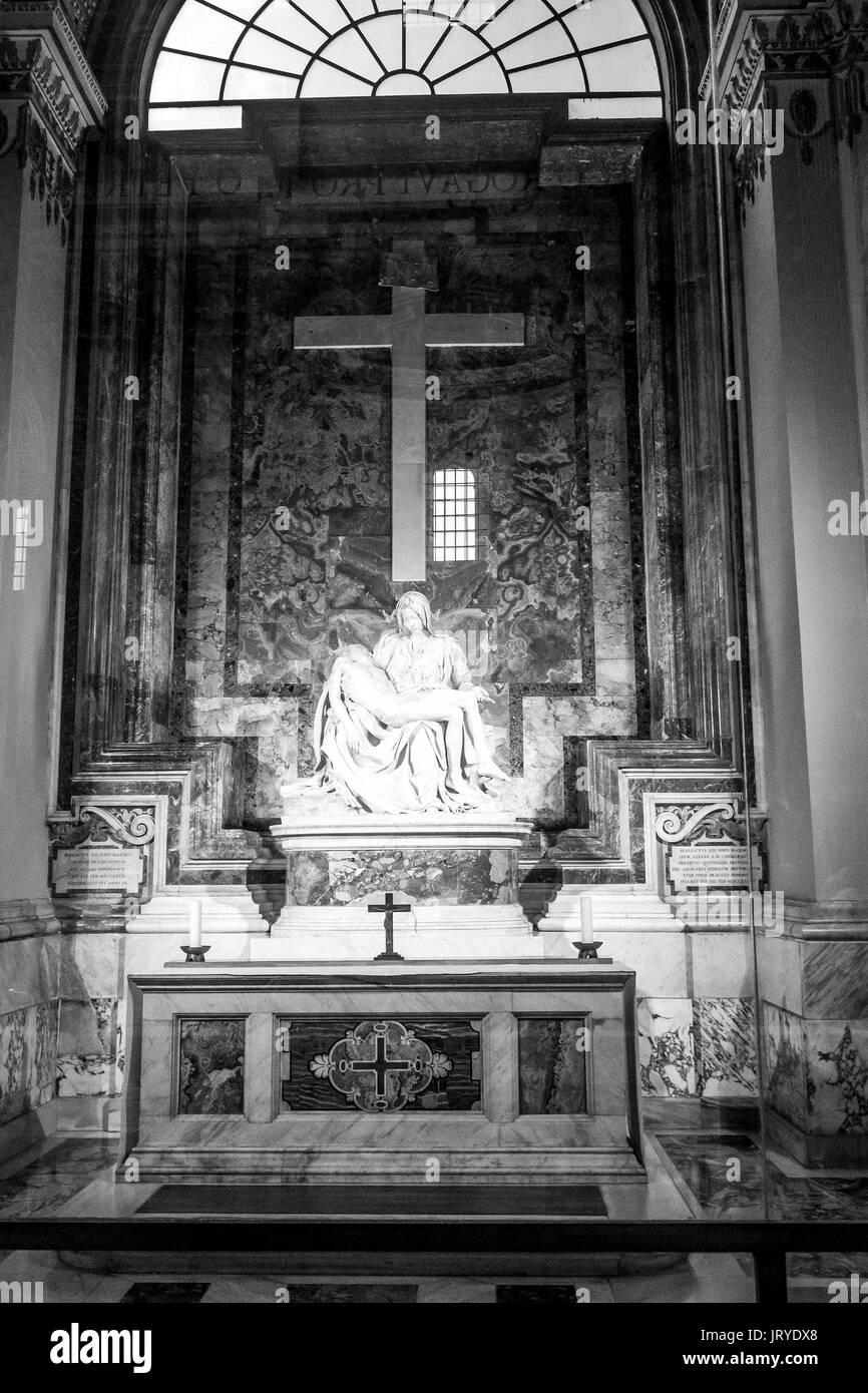 Small chapel inside St Peters Basilica at Vatican in Rome - Pietas ...