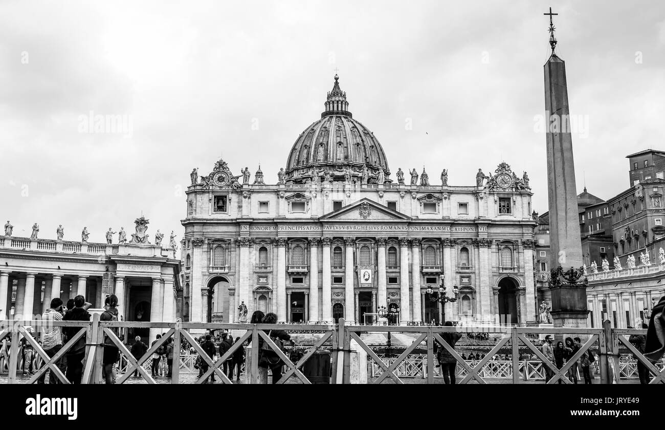 The impressive front of Saint Peters Basilica in Rome - Peter s Square ...