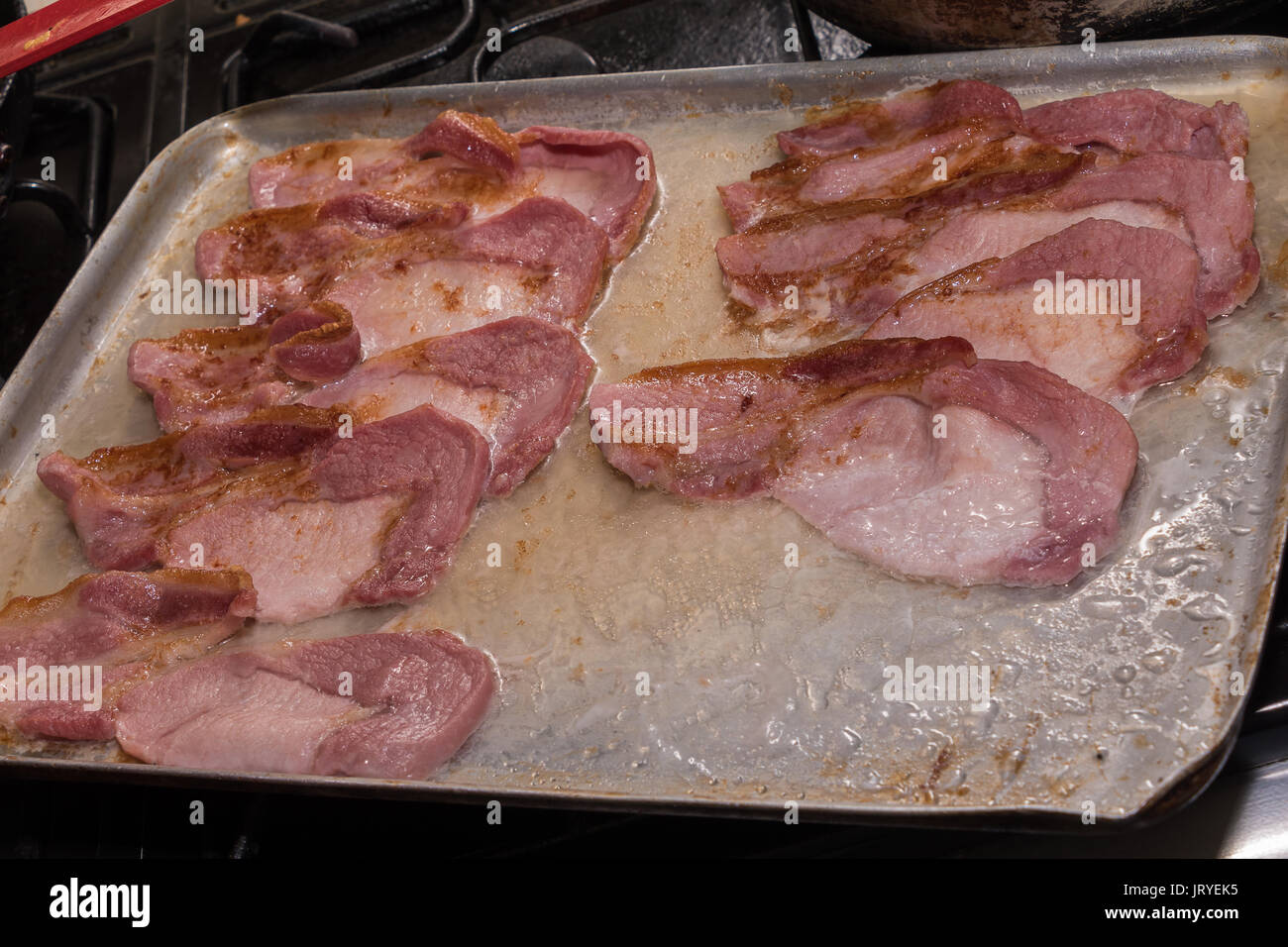 Streaky bacon back bacon hi-res stock photography and images - Alamy