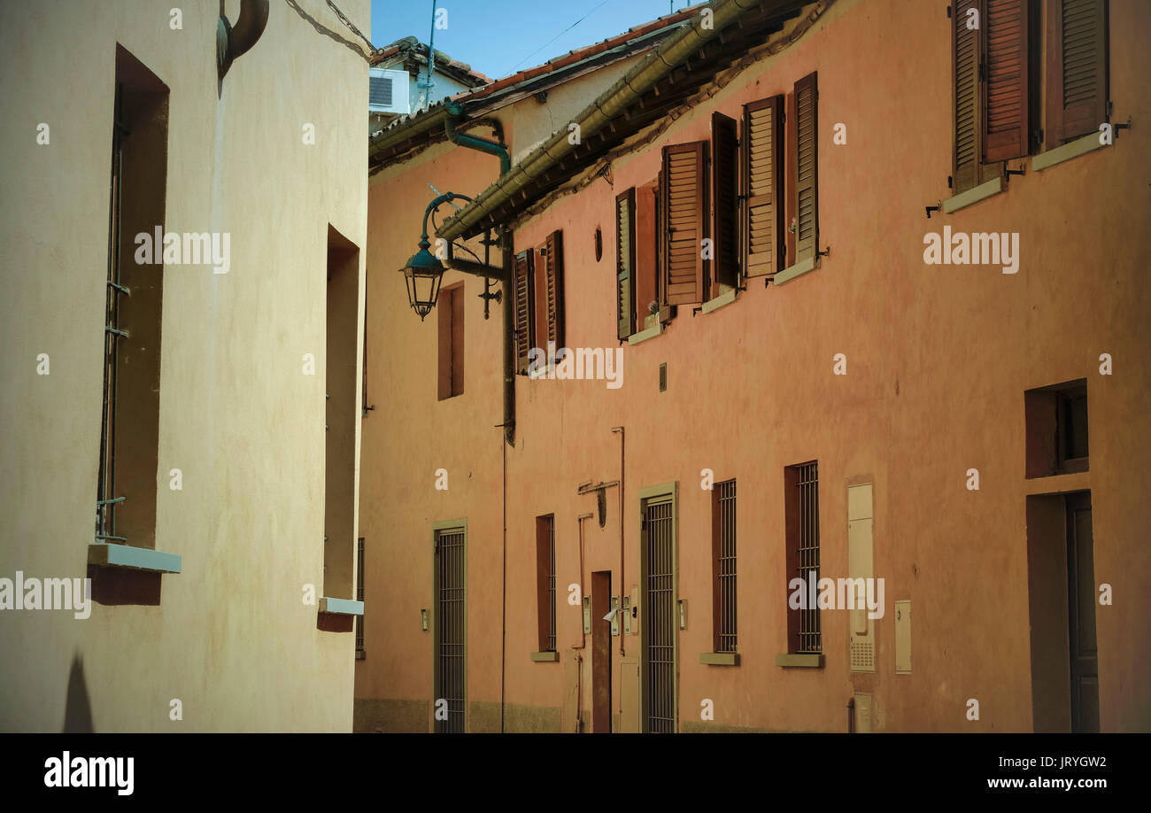 Inzago (Milan, Lombardy, Italy): a typical old street Stock Photo - Alamy