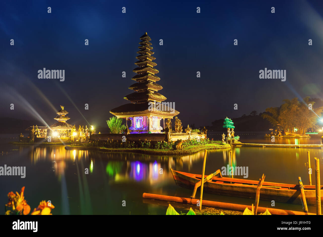 Pura Ulun Danu Bratan, Hindu temple on Bratan lake, Bali, Indonesia ...