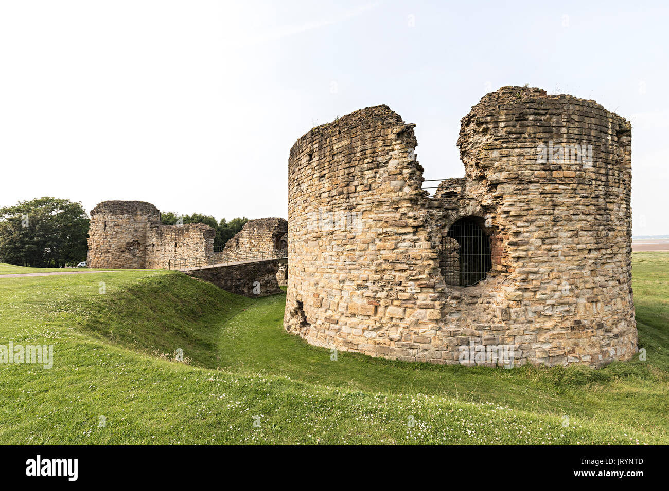 Flint castle hi-res stock photography and images - Alamy