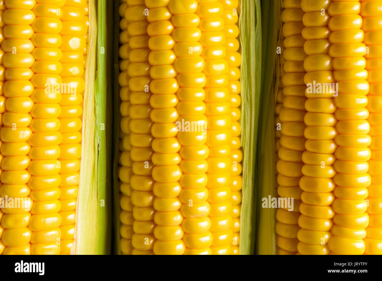 Boiled ears of corn hi-res stock photography and images - Alamy