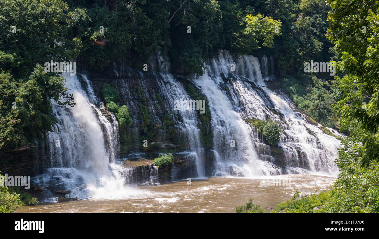 White cascading waterfall hi-res stock photography and images - Alamy