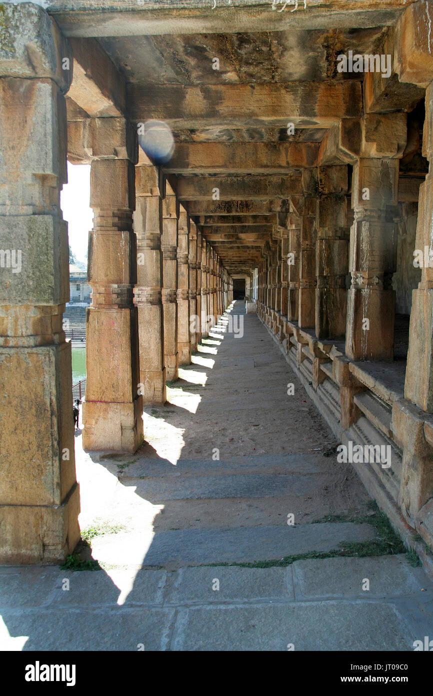 Pillared passage hi-res stock photography and images - Alamy