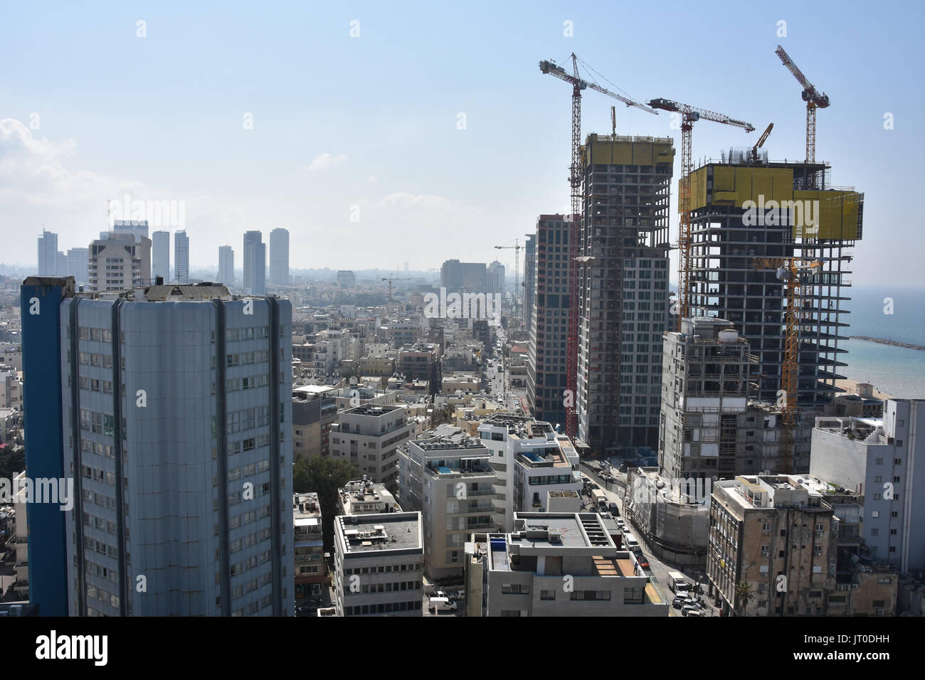 City wide hi-res stock photography and images - Alamy