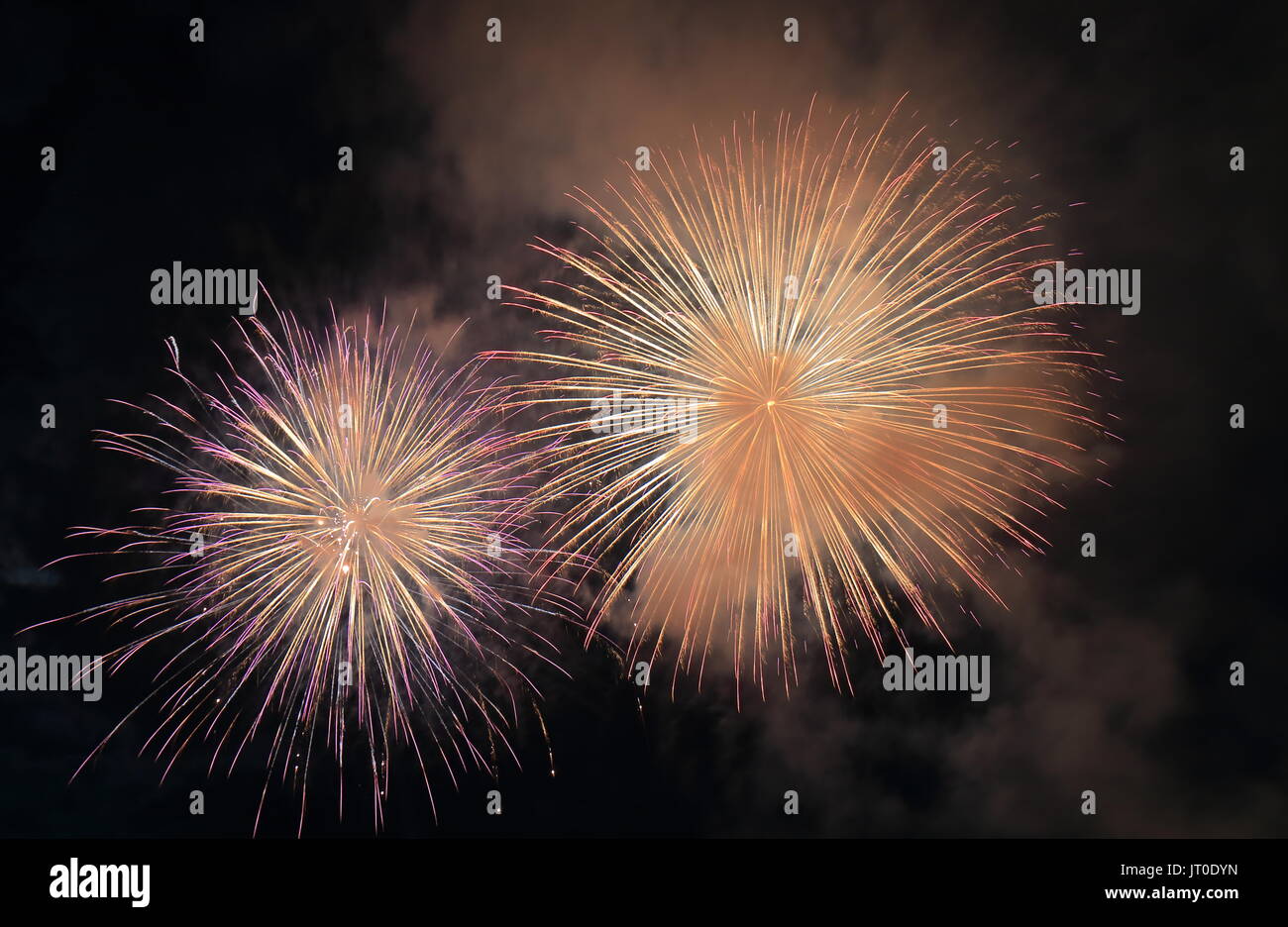 Japanese fireworks display hi-res stock photography and images - Alamy