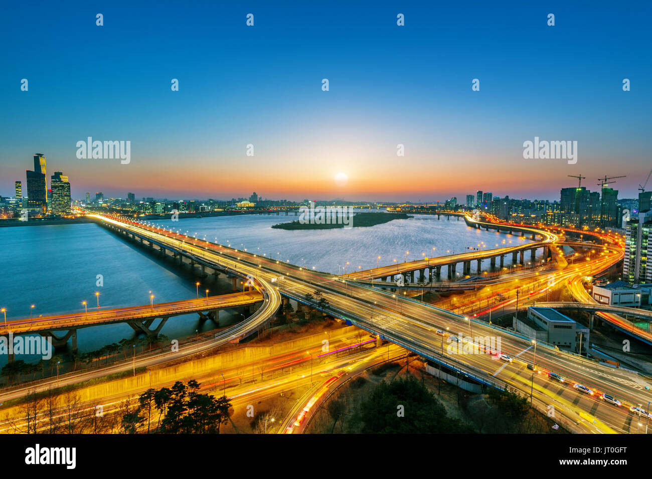 Mapo bridge and Seoul cityscape in Korea Stock Photo - Alamy