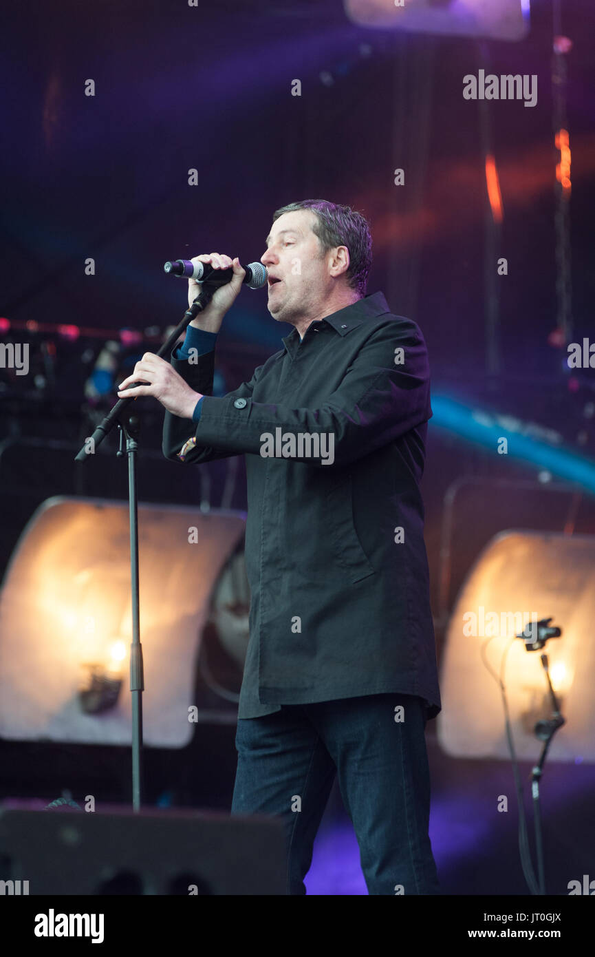 The Farm's Peter Hooton joins BEF at Rewind North Festival, Capesthorne ...