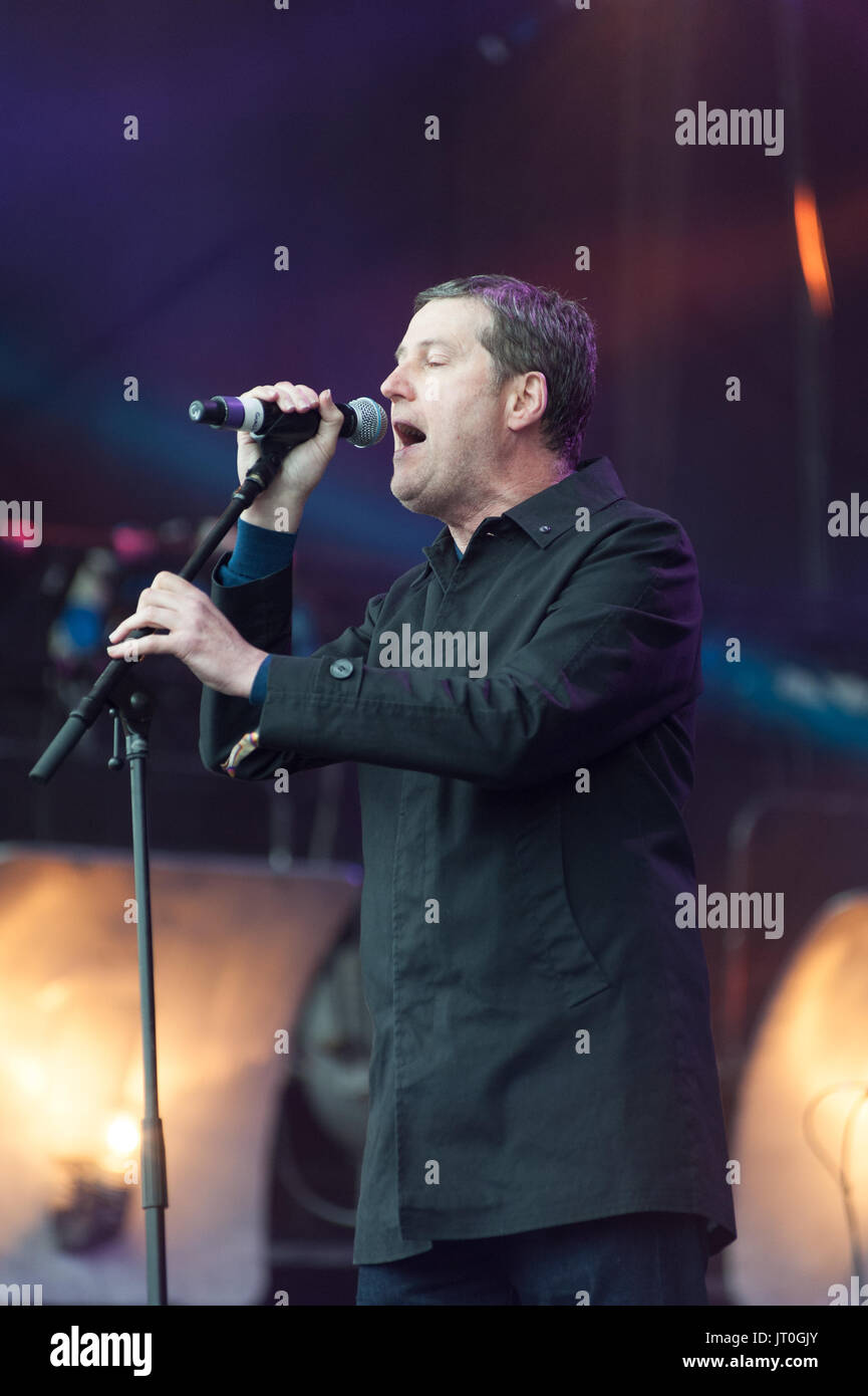 The Farm's Peter Hooton joins BEF at Rewind North Festival, Capesthorne ...
