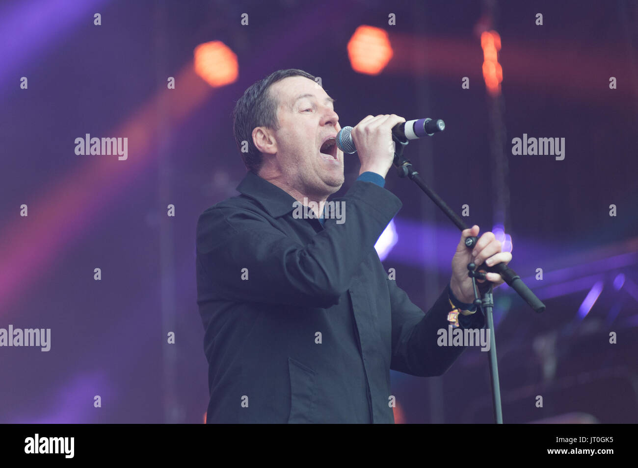 The Farm's Peter Hooton joins BEF at Rewind North Festival, Capesthorne ...