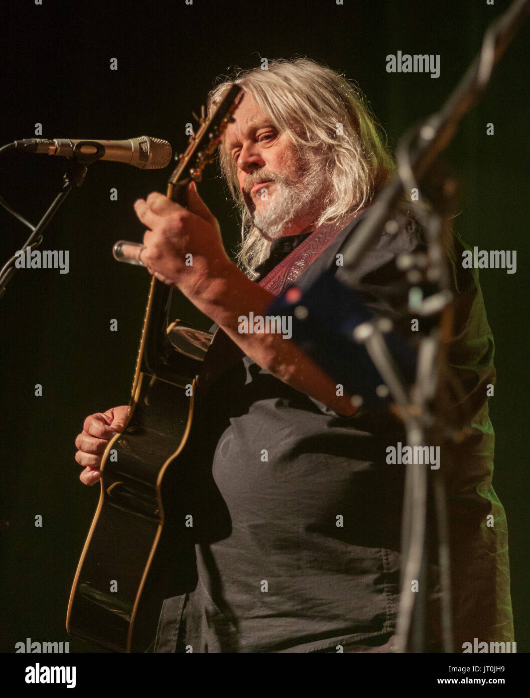 Folk festival stage hi-res stock photography and images - Alamy