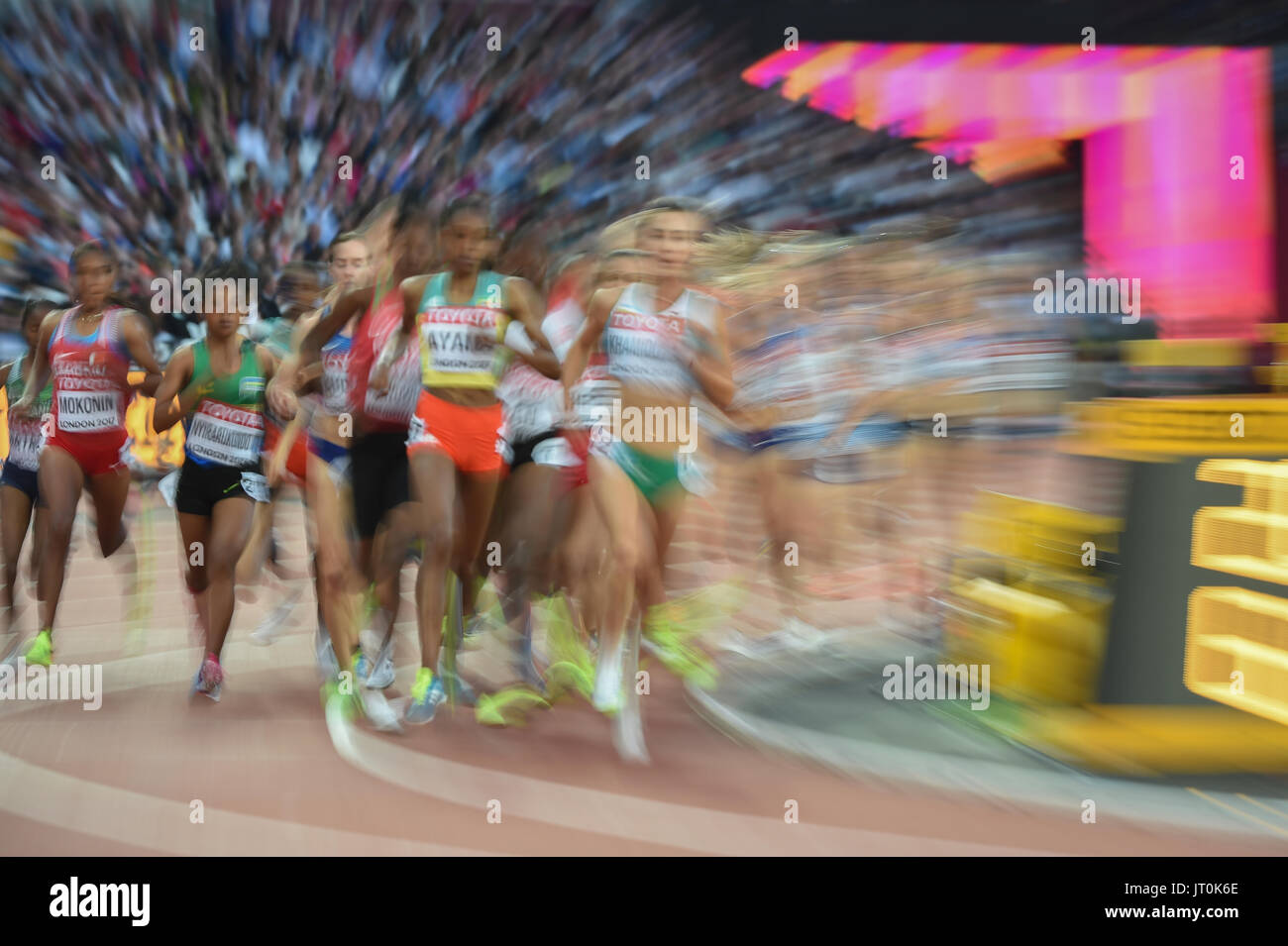 The whole group during 10000 meter final at London Stadium in London on ...