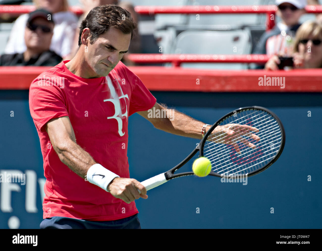 6 rounds hi-res stock photography and images - Alamy