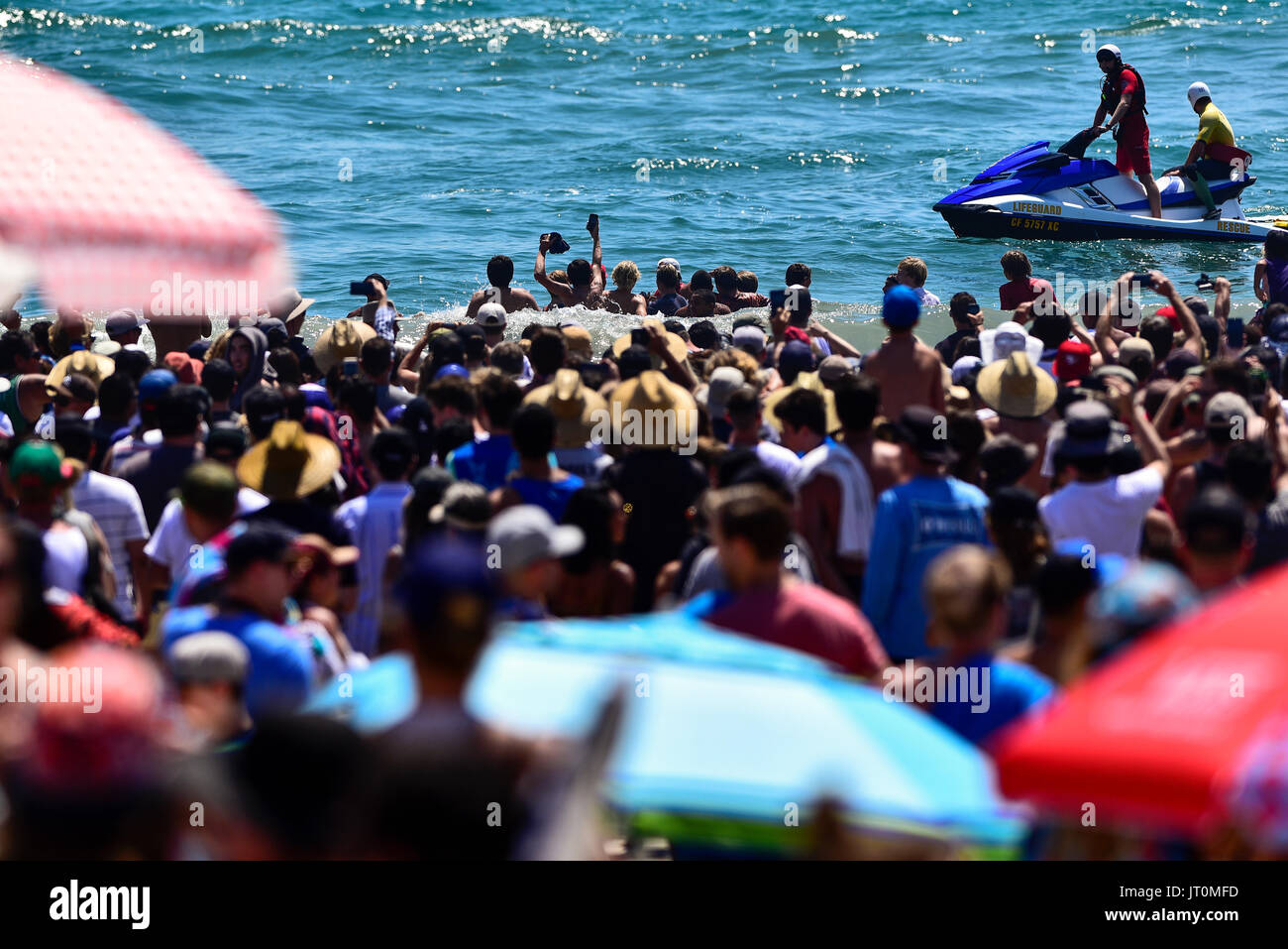 Pro surfer huntington beach open contest hi-res stock photography and ...