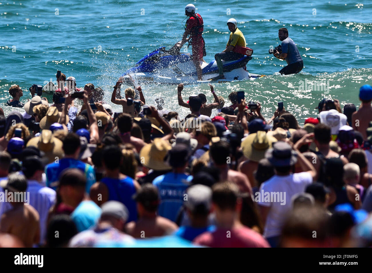 Pro surfer huntington beach open contest hi-res stock photography and ...