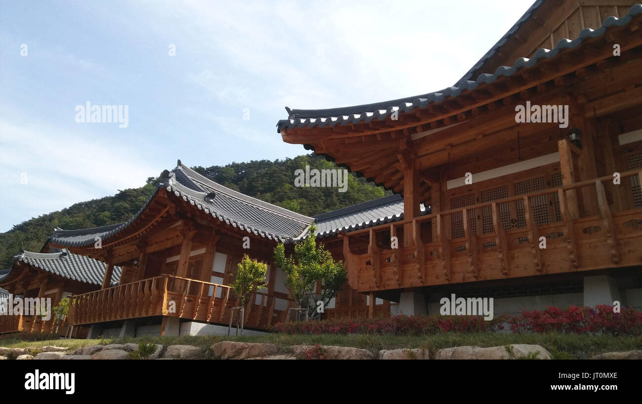 'Hanok' guest house Shown is a picture of a traditional Korean "hanok ...