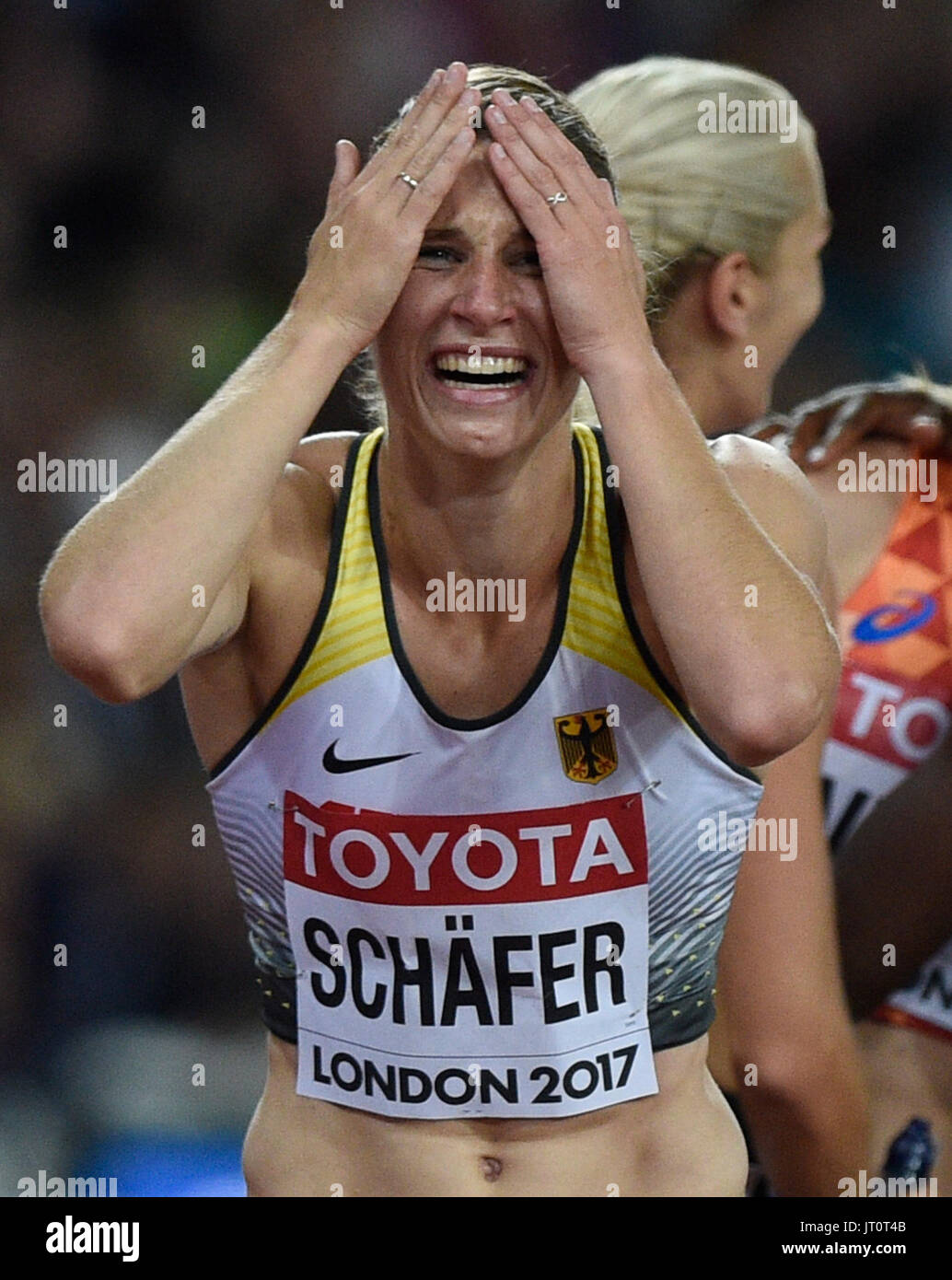 London, UK. 6th Aug, 2017. Carolin Schaefer of Germany celebrates her ...