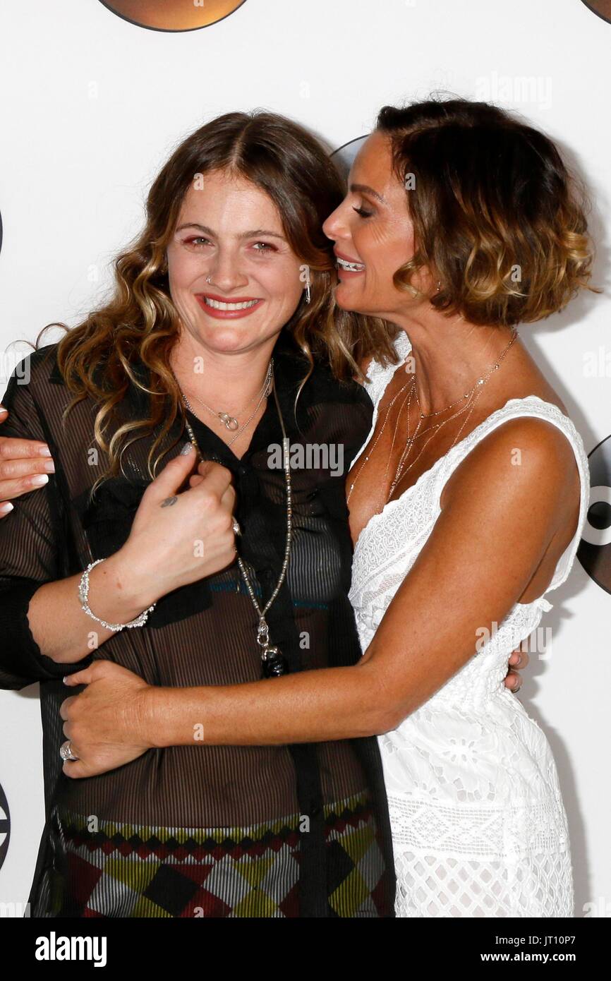 Willow Anwar Father