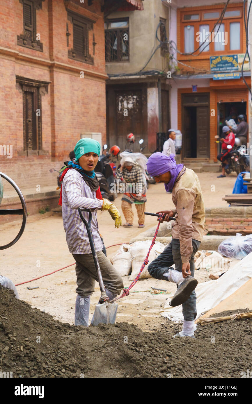 Nepalese workers hi-res stock photography and images - Alamy