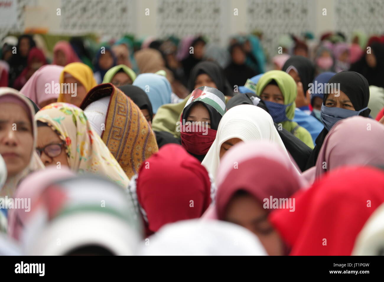 The people of Aceh from various elements are doing solidarity actions ...