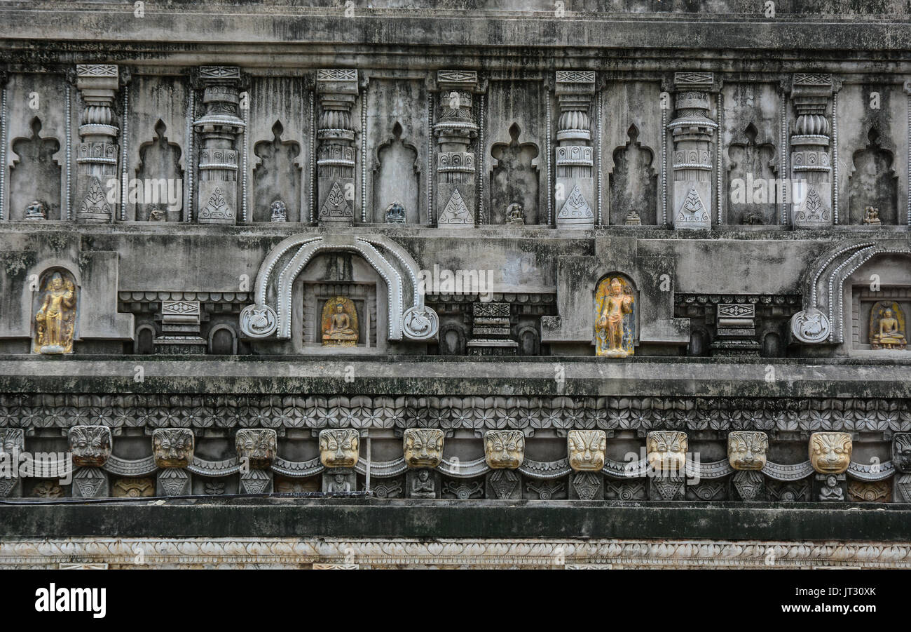 Decorations of main stupa at Mahabodhi Temple Complex in Bodhgaya ...