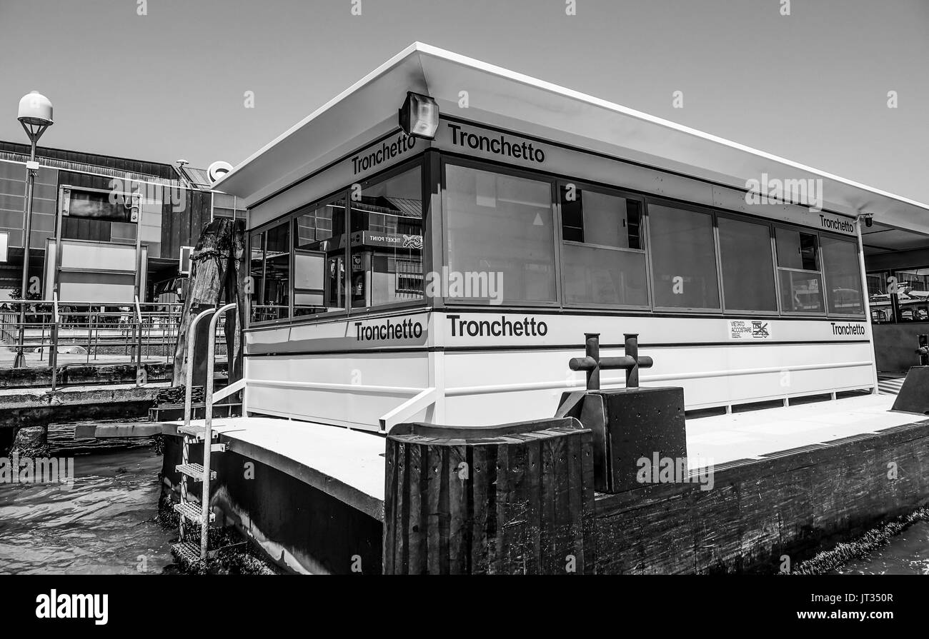 Tronchetto italy hi-res stock photography and images - Alamy
