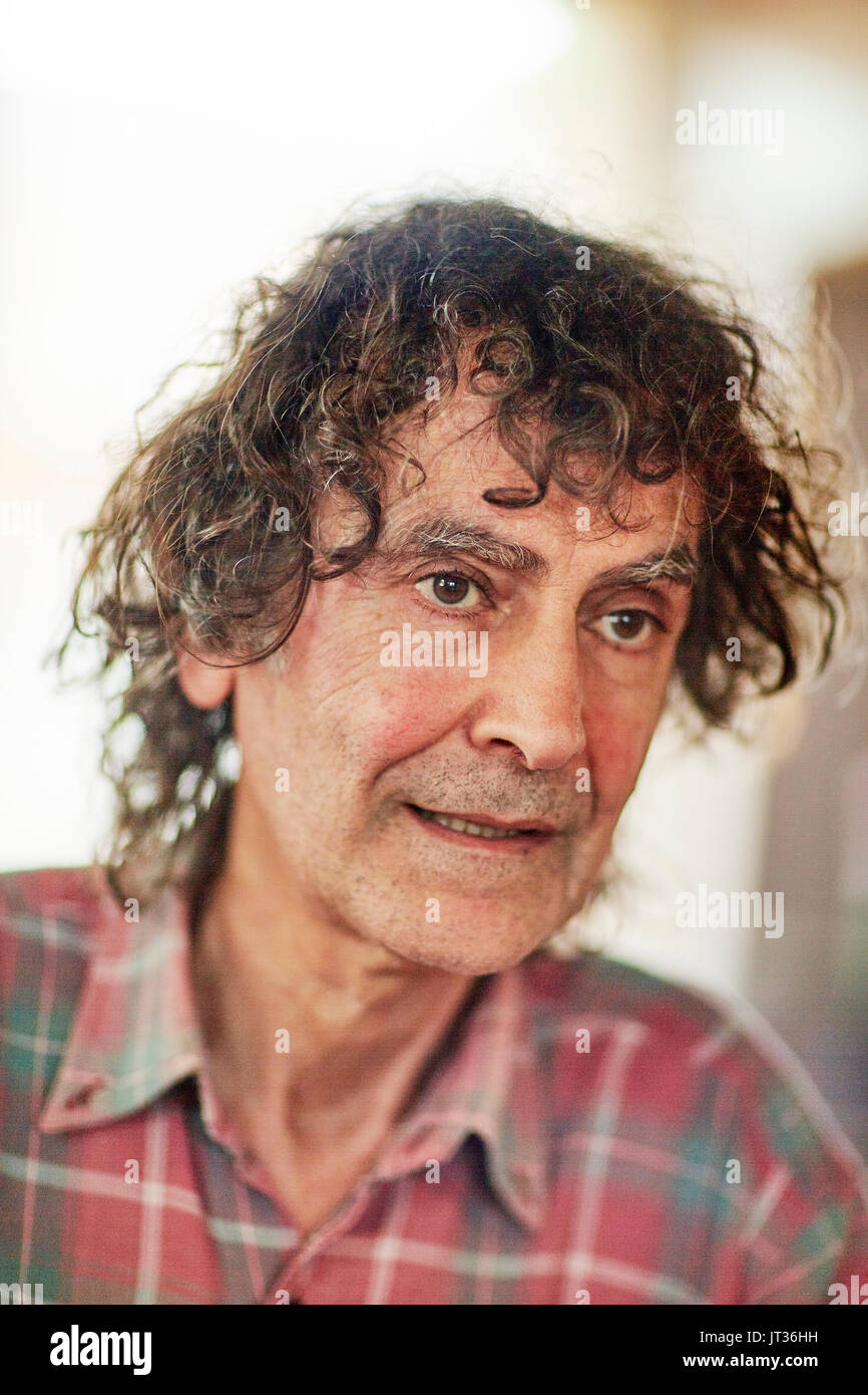 John KIKI ARTIST PORTRAIT PETE HUGGINS Stock Photo - Alamy