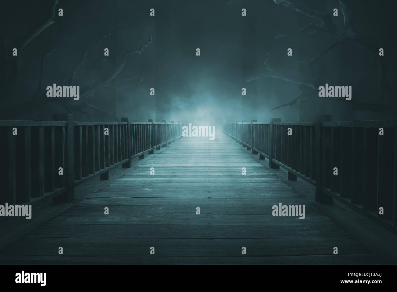 Scary walkways hi-res stock photography and images - Alamy