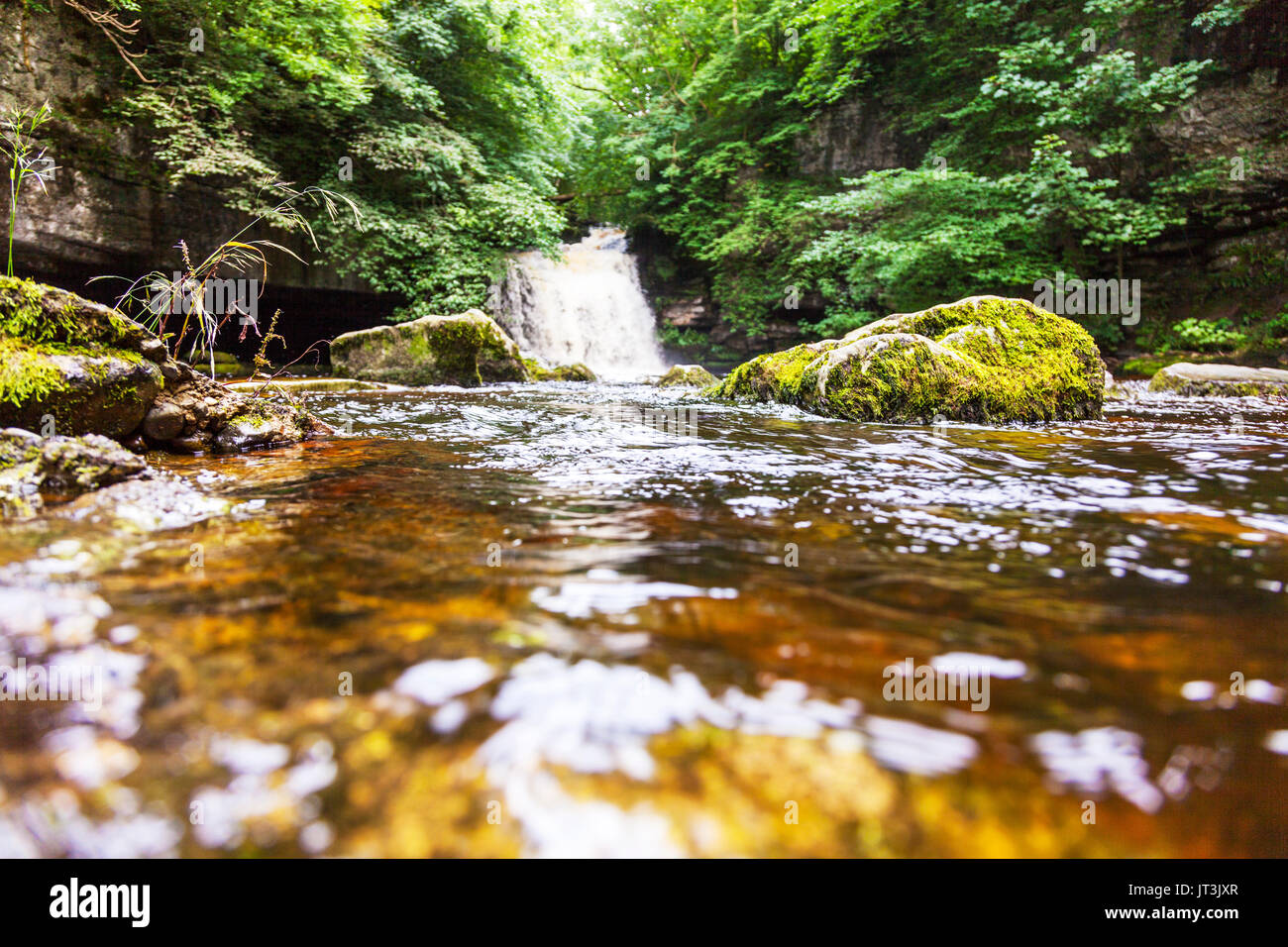 West Burton Falls, United Kingdom, West Burton waterFalls, West Burton ...