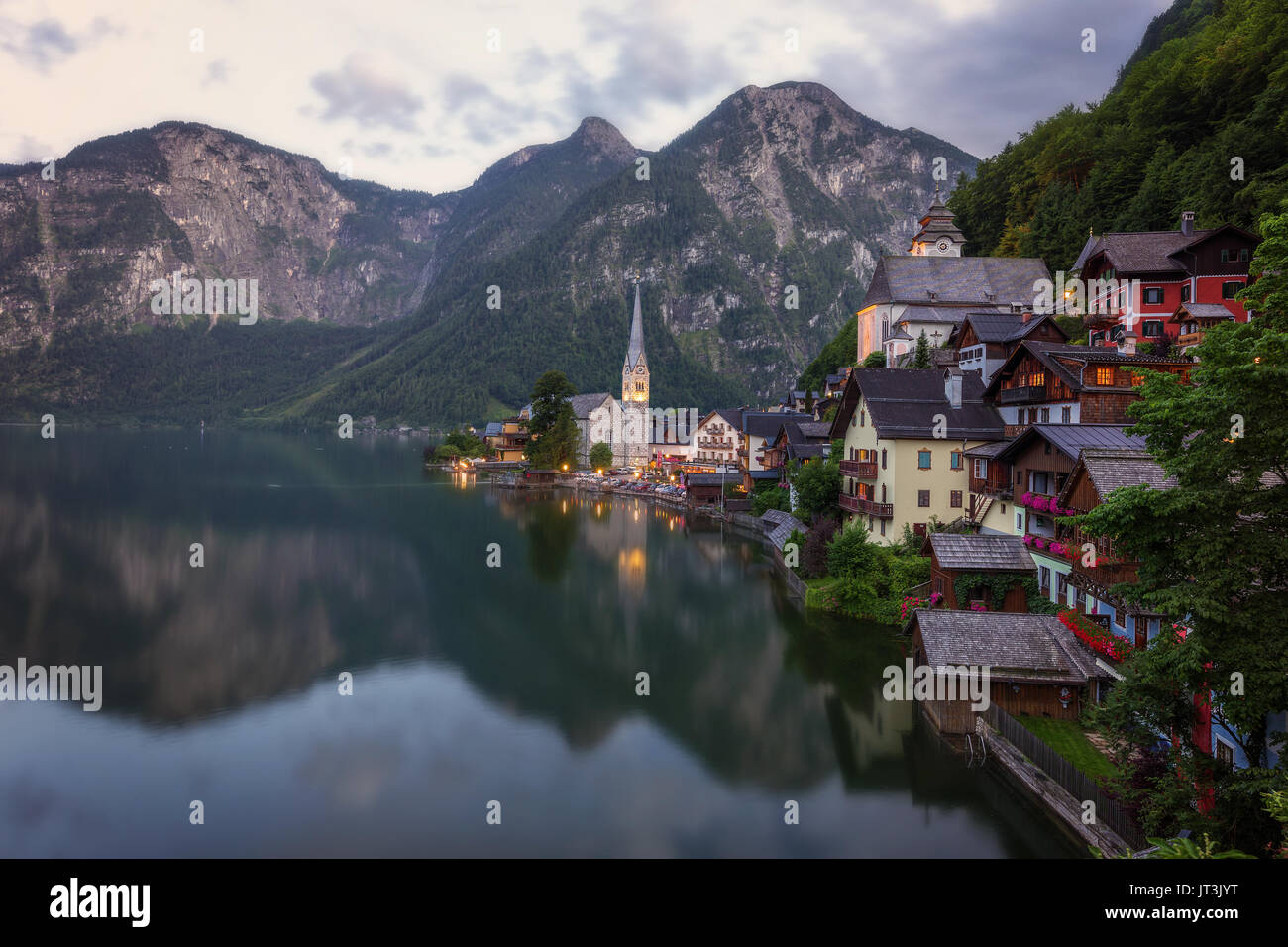 Scenic picture-postcard view of famous historic Hallstatt mountain ...