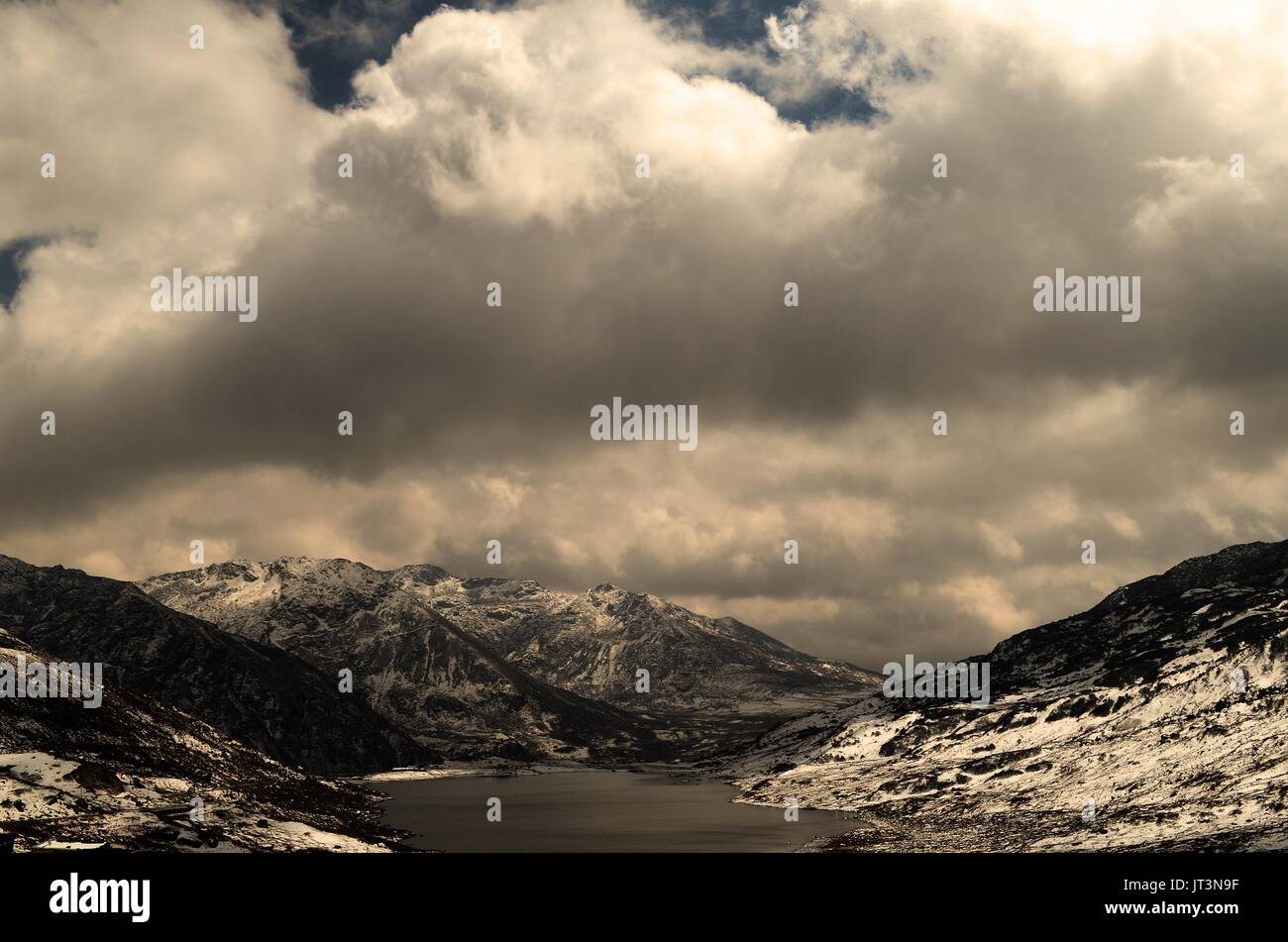 Sikkim border hi-res stock photography and images - Alamy