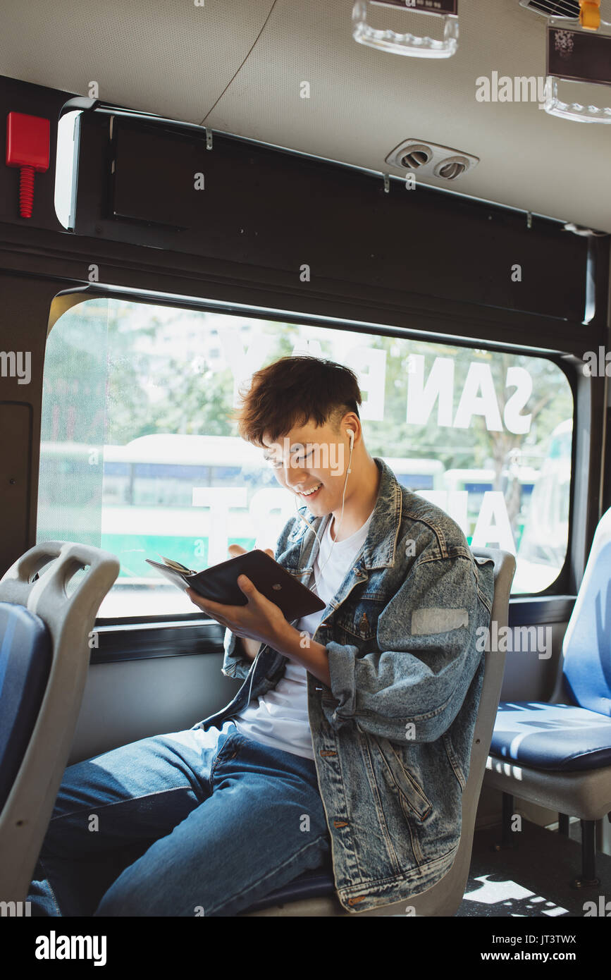 Transport journalism hi-res stock photography and images - Alamy