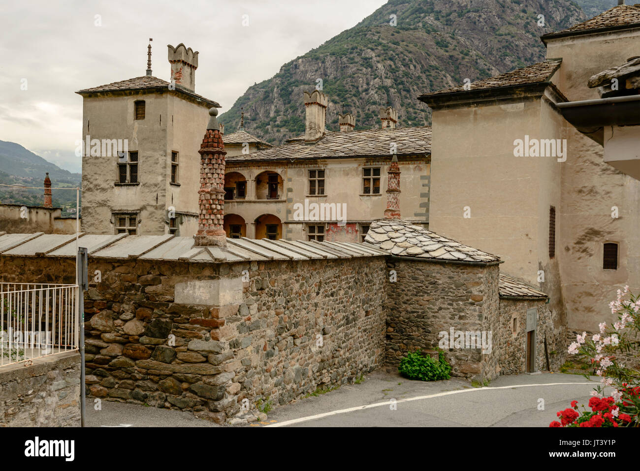 Issogne castle hi-res stock photography and images - Alamy