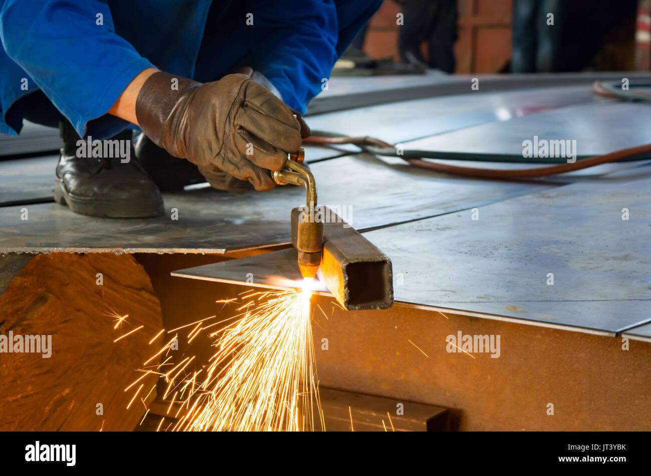 Cutting torch hi-res stock photography and images - Alamy