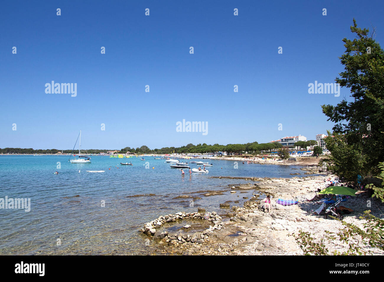 Medulin pebble beach hi-res stock photography and images - Alamy
