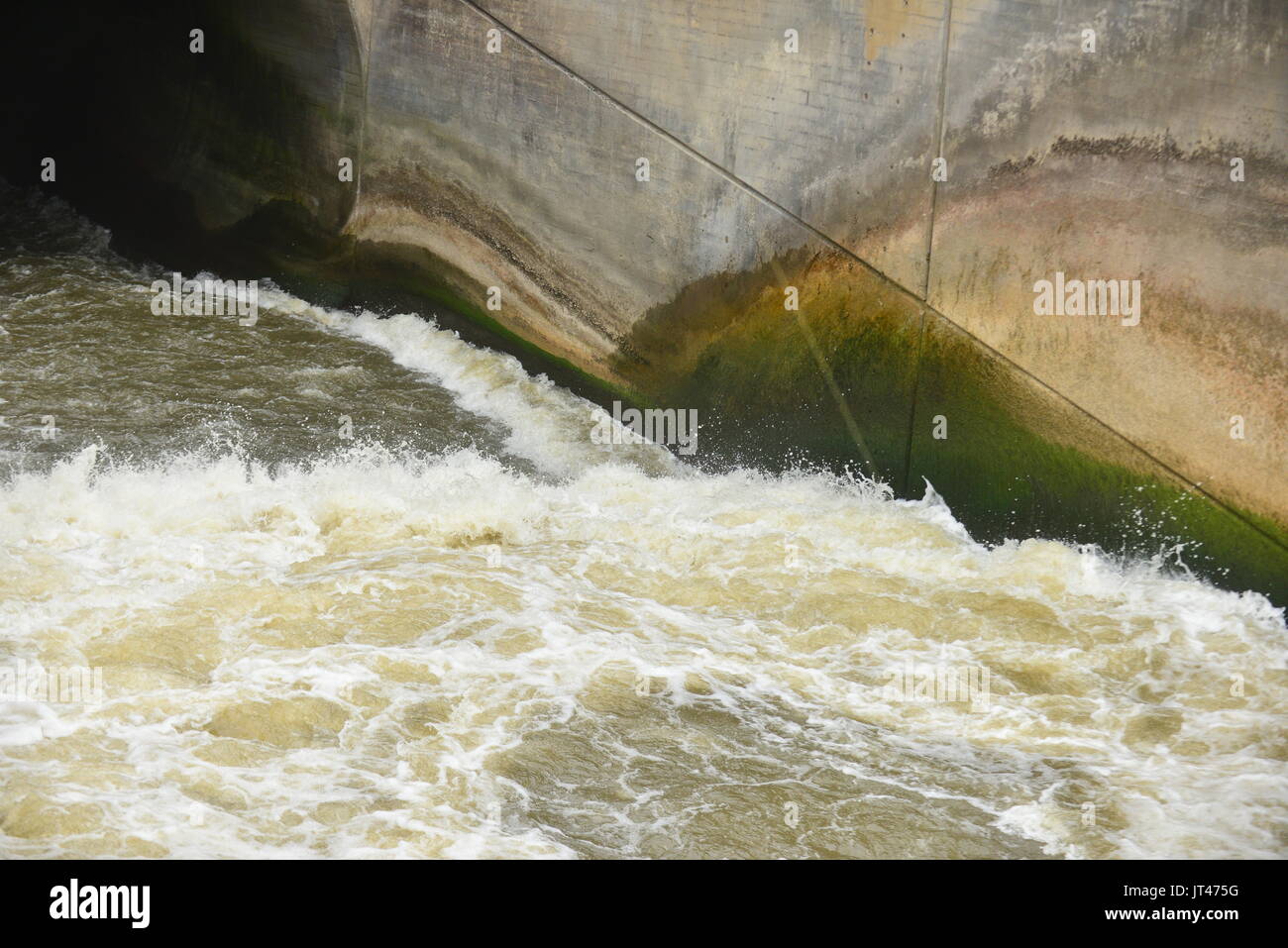 Fast current hi-res stock photography and images - Alamy