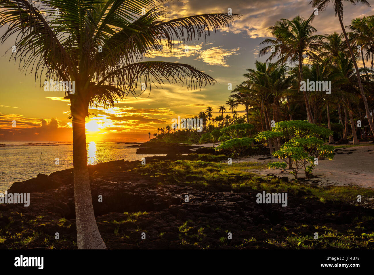 Samoa sunset hi-res stock photography and images - Alamy