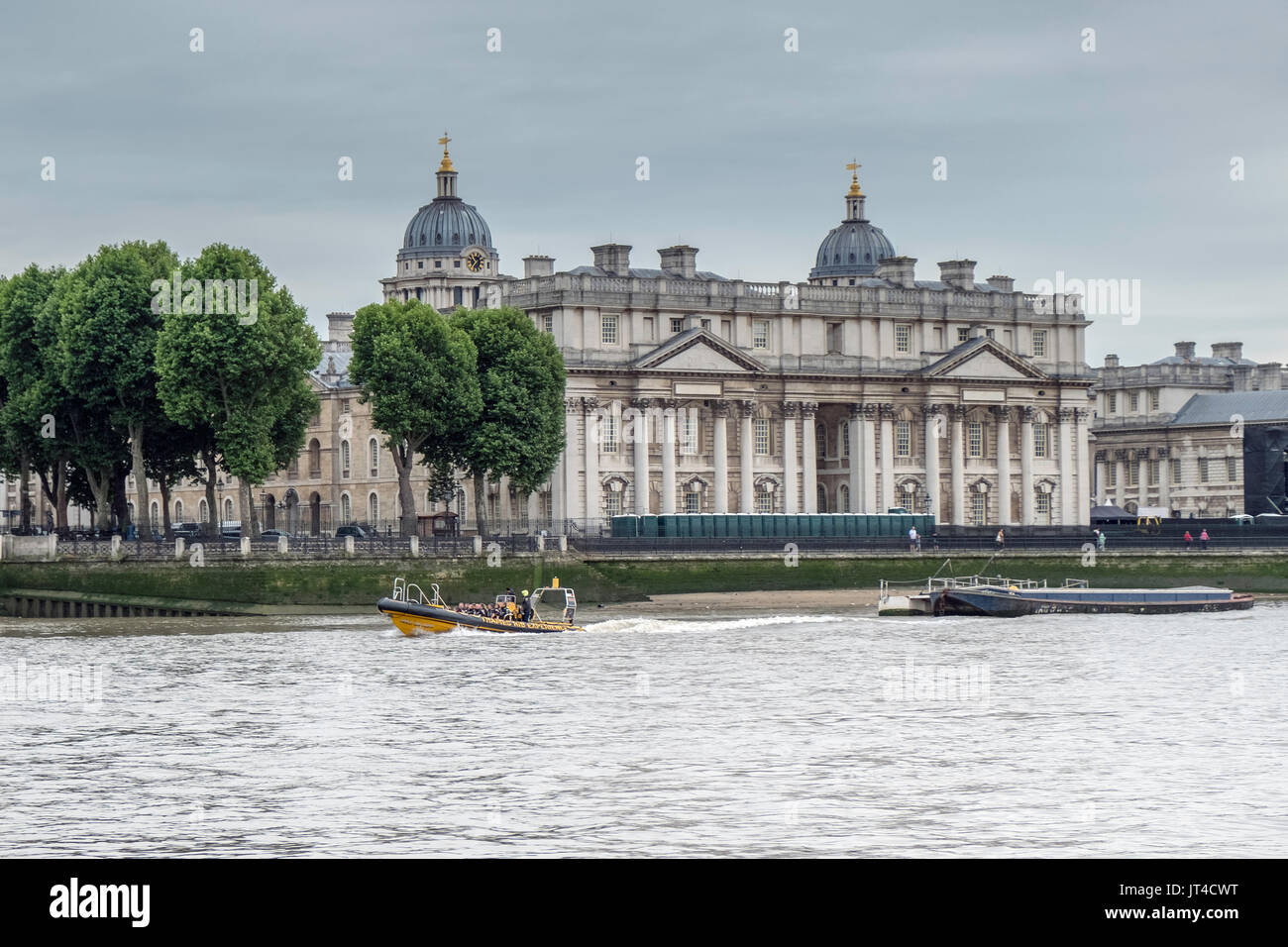 London Thames Emirates cable car Air o2 centre Stock Photo - Alamy