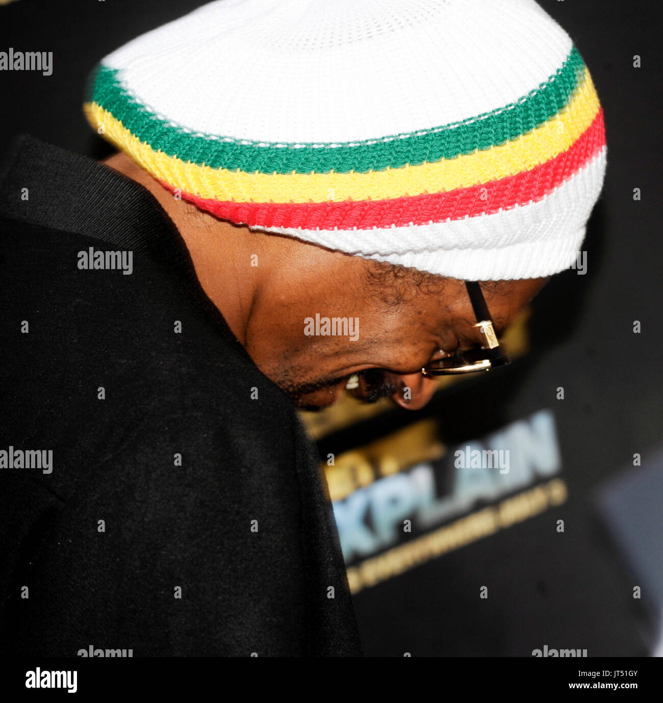 Rapper Snoop Dogg aka Snoop Lion arrives 'Kevin Hart: Let Me Explain ...