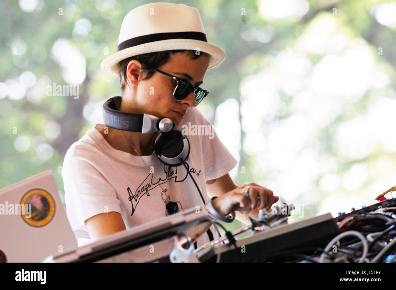 Samantha ronson hi-res stock photography and images - Alamy